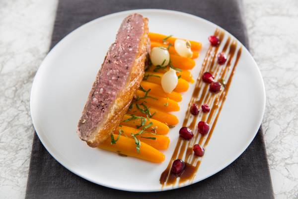 Recette Canette farcie aux figues et aux marrons, légumes d'hiver ...