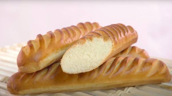 Recette Ficelle de pain courant Français